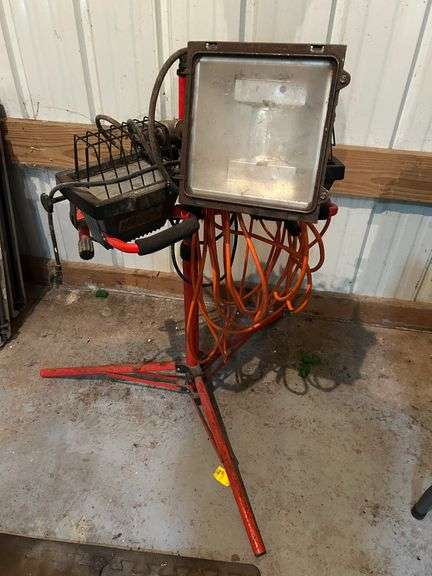 Work lights with Extension - Auction Solutions, Inc - Celebrating 25 Years