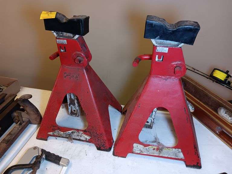 (2) Jack Stands - Auction Solutions, Inc - Celebrating 25 Years