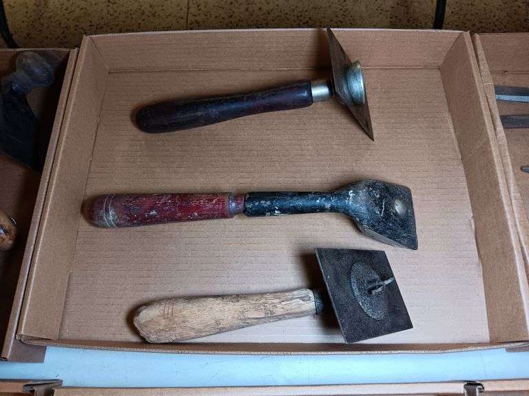 (3) Hand Scrapers - Auction Solutions, Inc - Celebrating 25 Years