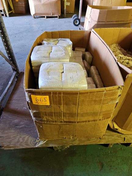 (165) #7618 Super Wet Out Bricks - Assiter Auctioneers