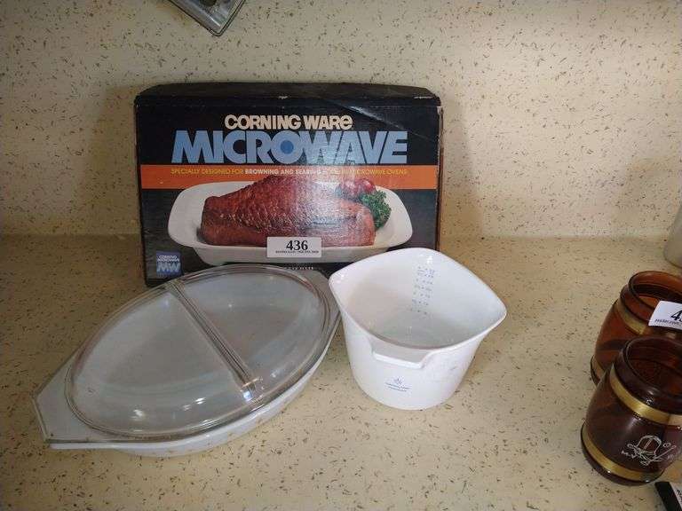 Cornin Measuring Bowl, Microwave Tray & Pyrex Casserole Dish w/Lidgware ...
