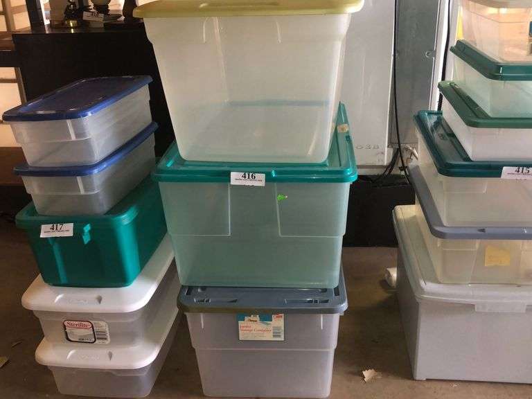 (3) Sterlite Jumbo Storage Containers w/Lids - Assiter Auctioneers