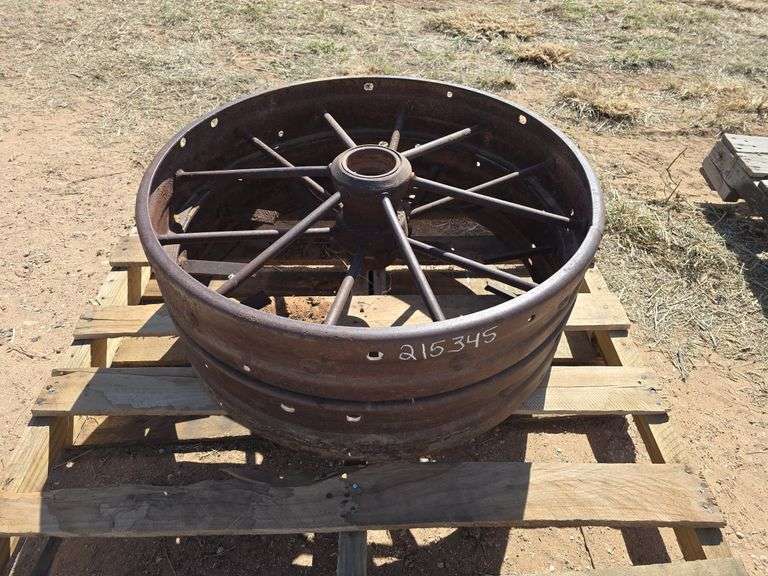 Antique 28" Round Spoke Steel Wheel w/ Hub - Assiter Auctioneers