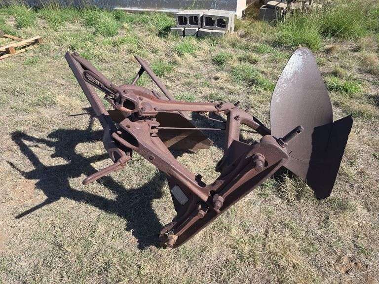 Dearborn Bottom Plow Model # 10-82 Serial # I-2683 - Assiter Auctioneers