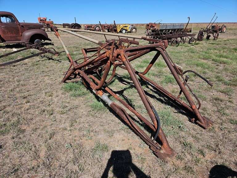 Dearborn Loader Attachment With Hook End 19-8A - Assiter Auctioneers