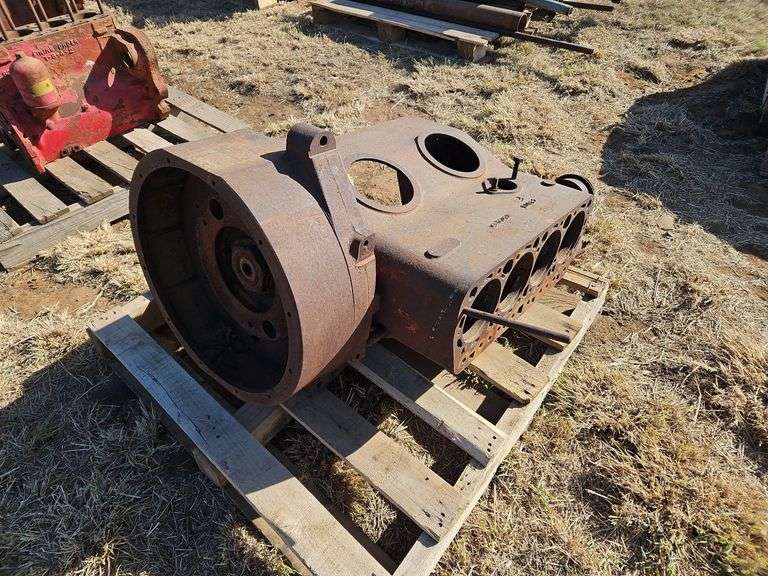 International Harvester Engine Part - Assiter Auctioneers