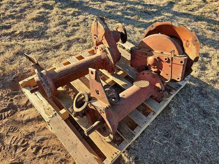 (2) International Harvester Tractor Rear Tire Ends - Assiter Auctioneers