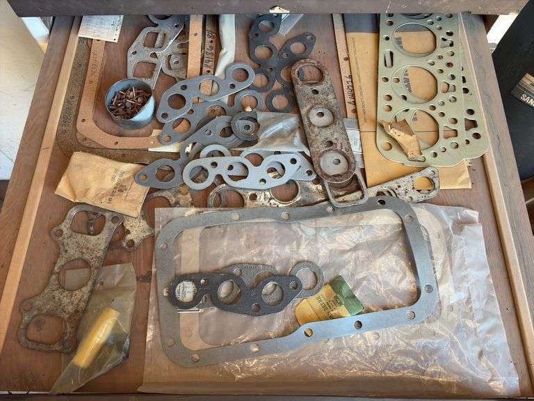 Assorted NOS Gaskets (drawer 7) - Assiter Auctioneers
