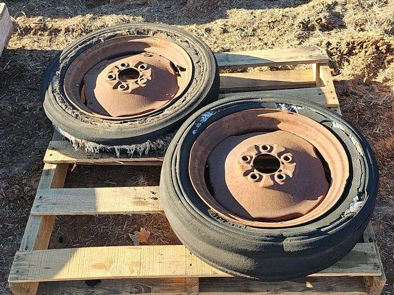(2) 15" 5 Lug Rims - Assiter Auctioneers