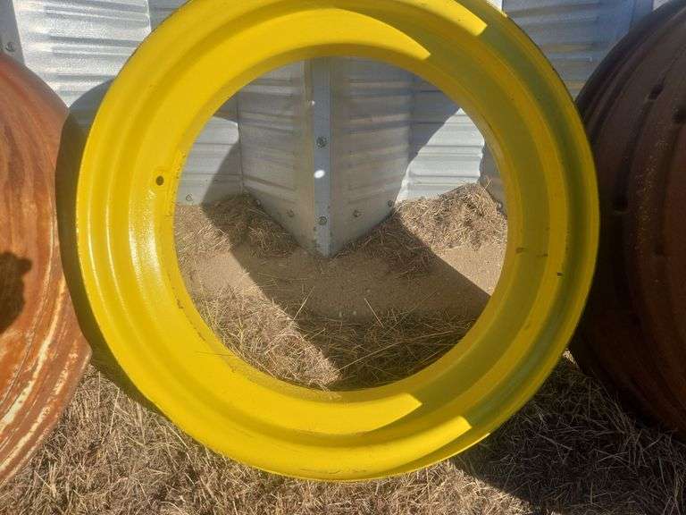 Tractor Rim - Assiter Auctioneers