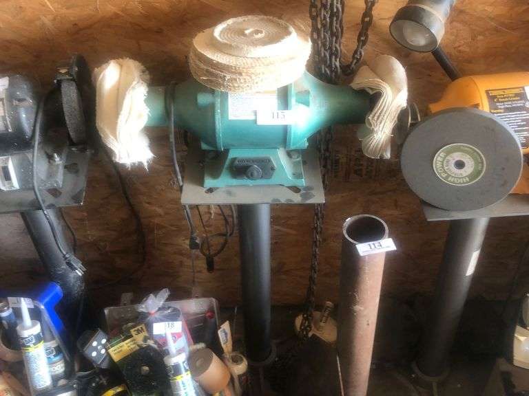 Grizzly Model G7300 Grinder/Buffer - Assiter Auctioneers