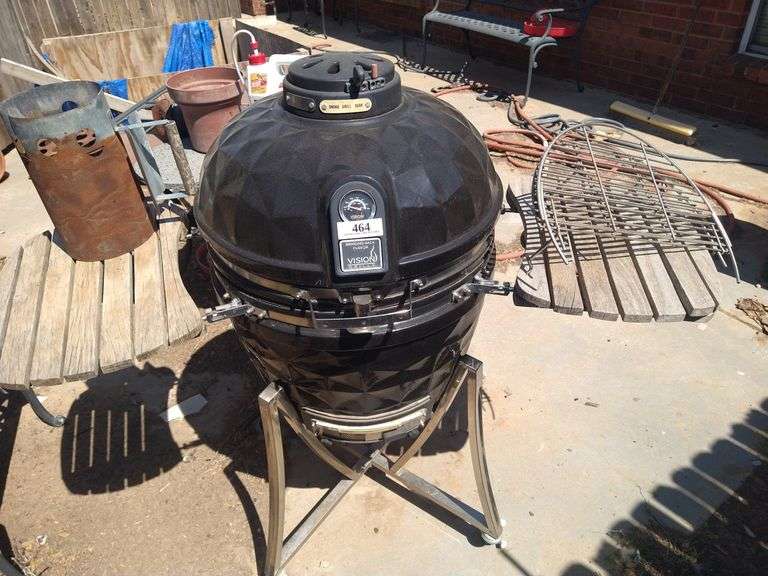 Heavy Duty Vision Grill/Smoker - Assiter Auctioneers