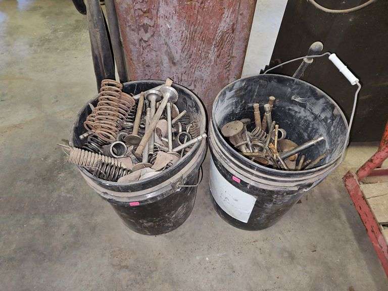 (2) Buckets Valves & Valve Springs - Assiter Auctioneers