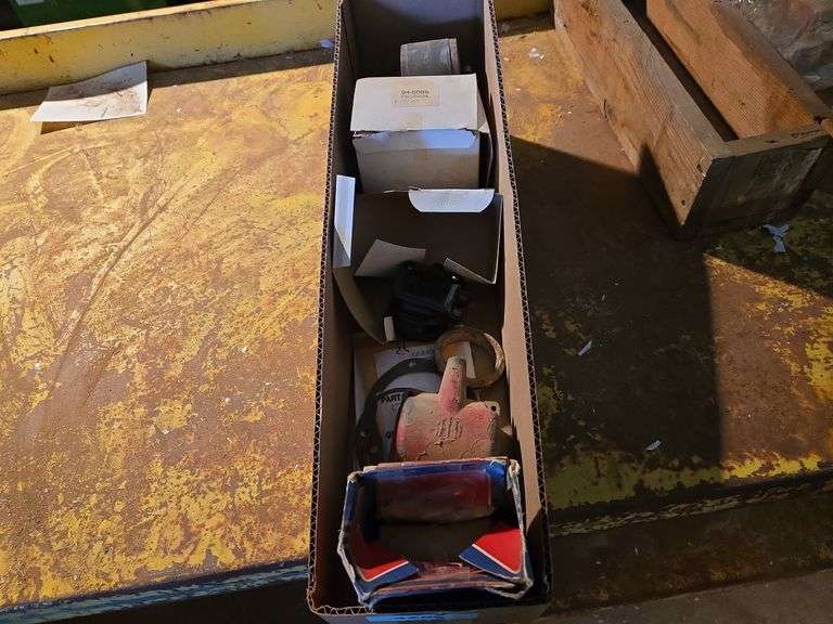 Assorted Magneto Repair Parts - Assiter Auctioneers