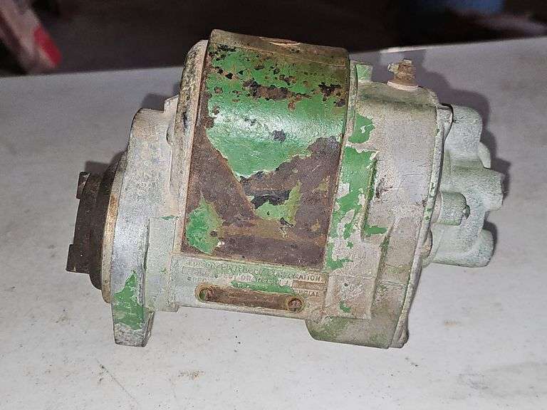 Edison-Splitdorf Magneto, Type: CD, Spec: 0010, - Assiter Auctioneers