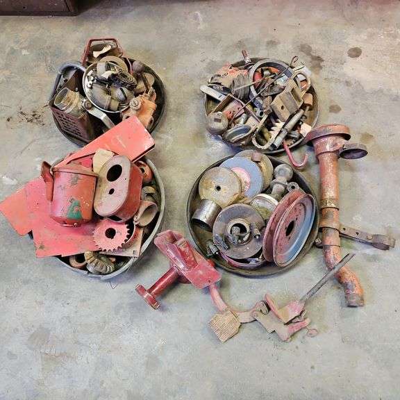 Assorted Red Tractor Parts - Assiter Auctioneers