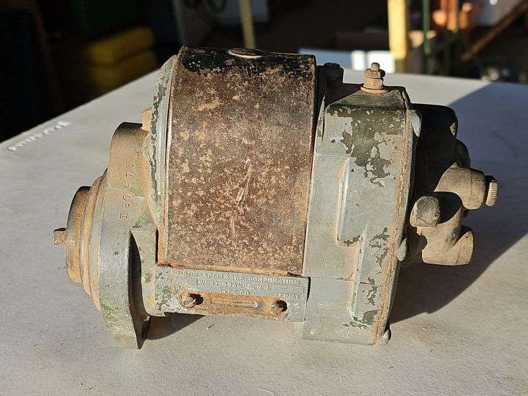 Edison-Splitdorf Magneto, Type: CD, Spec: 0010, - Assiter Auctioneers