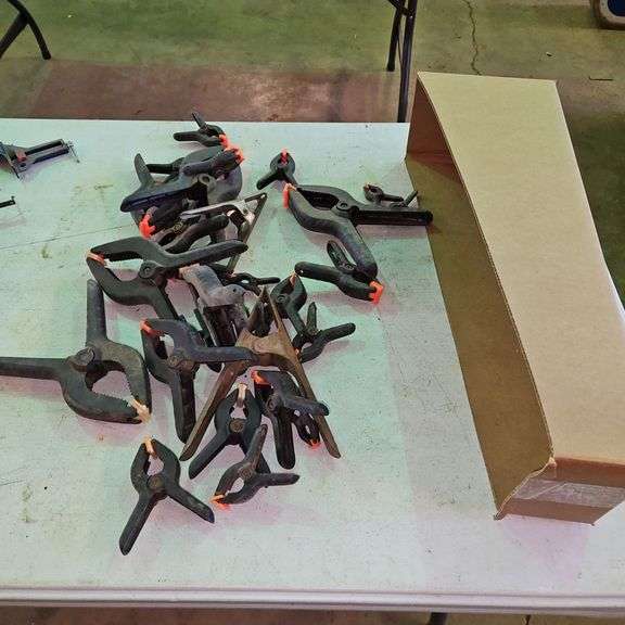 Assorted Nylon Spring Clamps - Assiter Auctioneers