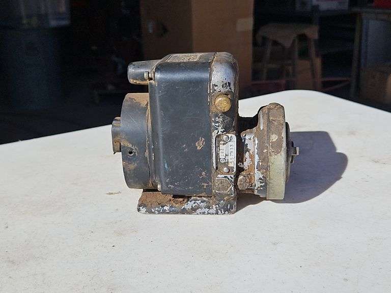 Wico Series C Magneto, Type: C184, SN: 557933, - Assiter Auctioneers