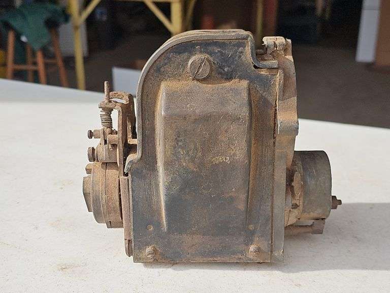 Dixie Magneto, Model: 46, - Assiter Auctioneers