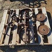 Antique Planet Jr. Garden Seeder & Parts - Assiter Auctioneers