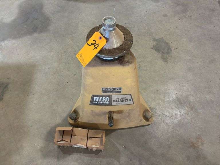 Micro-Precision M-76 Wheel Balancer - Assiter Auctioneers