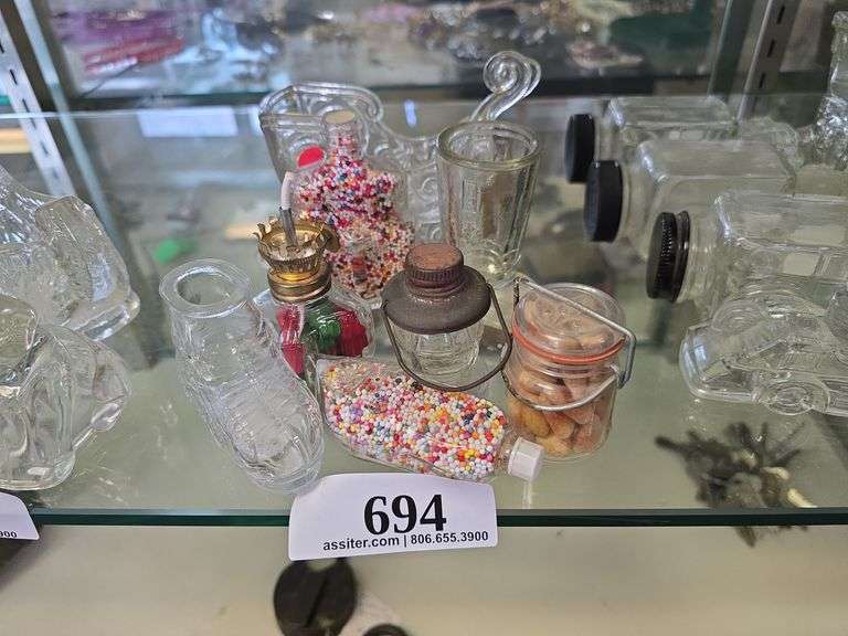(8) Vintage Glass Candy Containers - Assiter Auctioneers