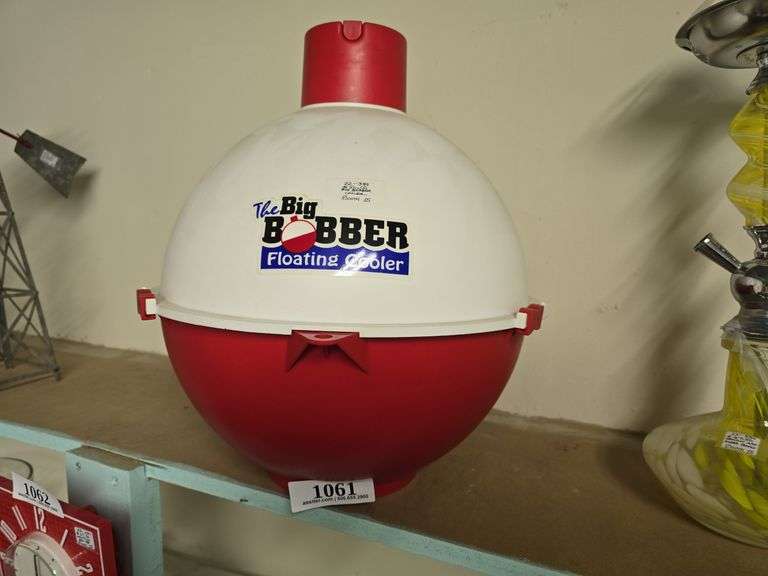 Big Bobber Cooler 14" x 18" - Assiter Auctioneers