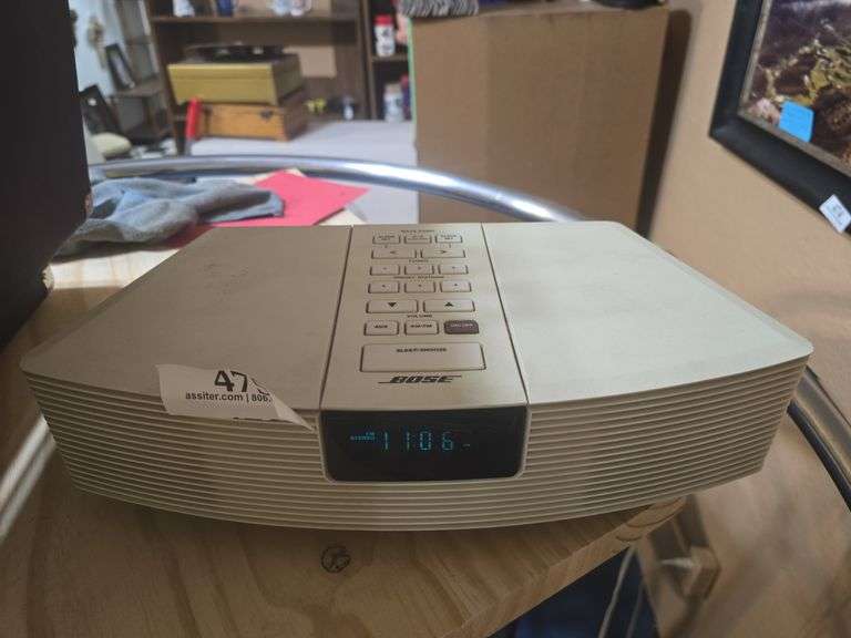 Bose Wave Radio model AWR1-1W - Assiter Auctioneers