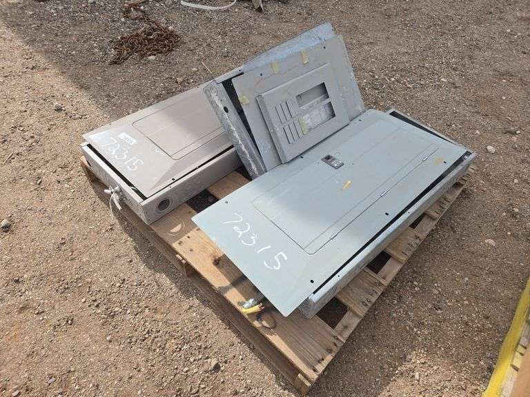 Pallet of Circuit Boxes - Assiter Auctioneers