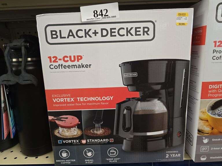 Black & Decker 12 Cup Coffee Maker Vortex Technology - Assiter Auctioneers