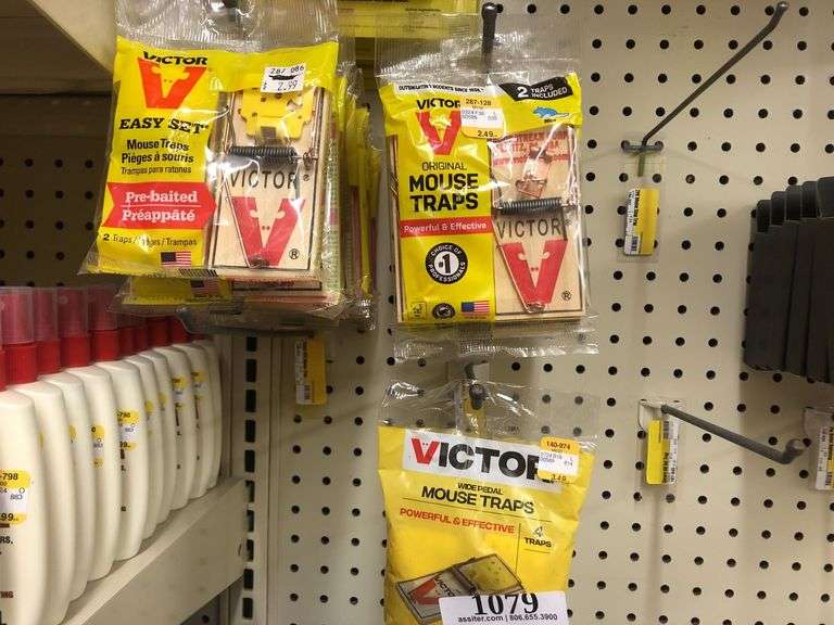 Victor Mouse Traps - Assiter Auctioneers