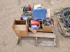 Pallet of Miscellaneous Tools - Assiter Auctioneers