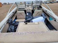 1985 Larson Citation DC-175 Boat - Assiter Auctioneers