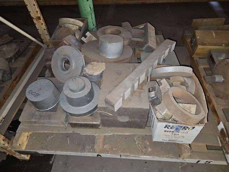 Assorted Patterns, Inserts & Core Boxes - Assiter Auctioneers