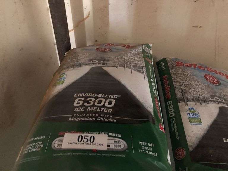 (6) 25lb Safe Step Enviro Blend 6300 Ice Melter - Assiter Auctioneers