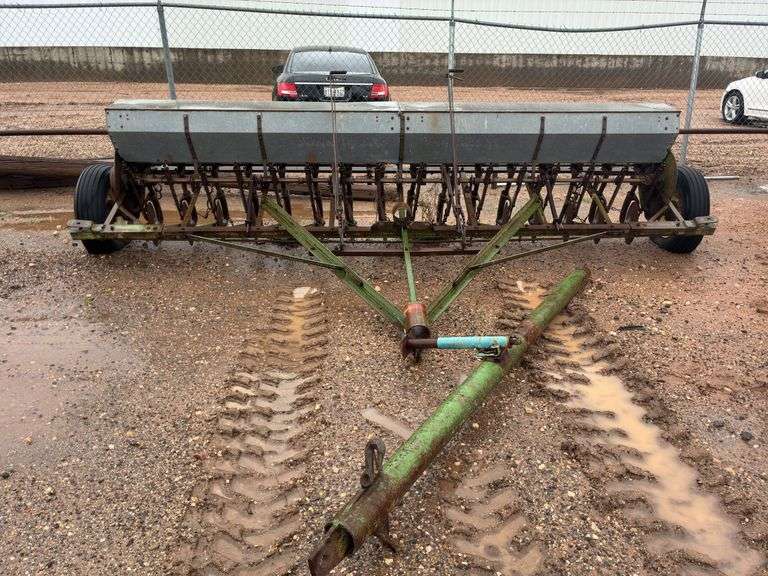 John Deer Planner - Assiter Auctioneers