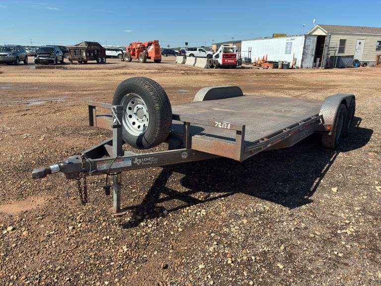 2014 Lone Star Car Trailer - Assiter Auctioneers