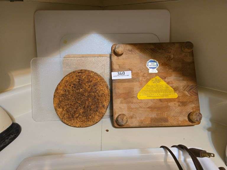 Chopping Boards incl. (2) Bruce's Chop Block - Assiter Auctioneers