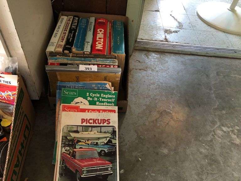 Vintage Auto Books - Assiter Auctioneers