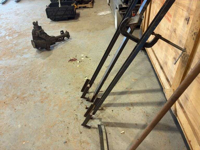 Metal Homemade Jig & Squeegee - Assiter Auctioneers