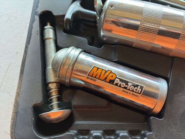 MVP Pro-Tech Grease Gun Kit - Assiter Auctioneers