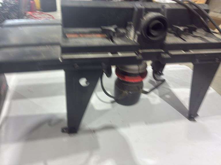 Router Table - Assiter Auctioneers