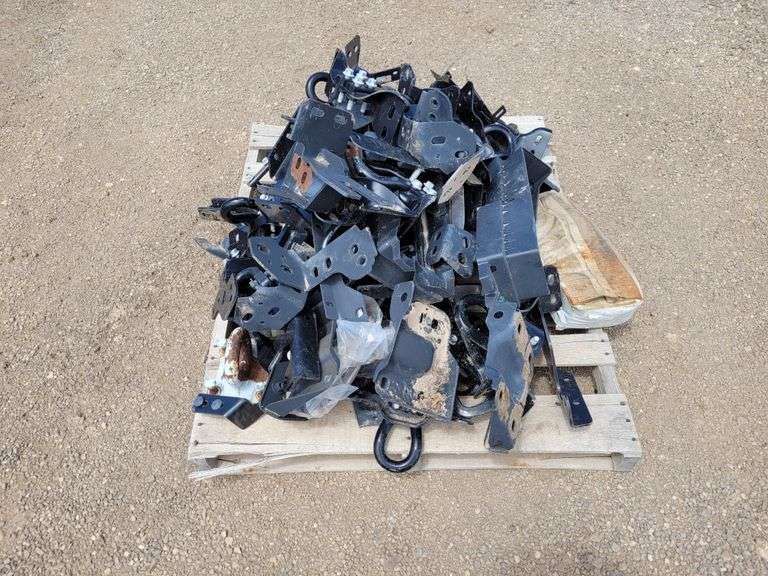 Mountable Pull Loops and Brackets - Assiter Auctioneers