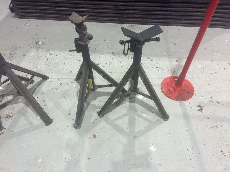 (2) Sumner Pro Jack Stands - Assiter Auctioneers