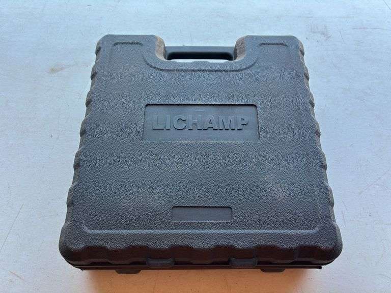 Lichamp AC Gauge Set in Case - Assiter Auctioneers