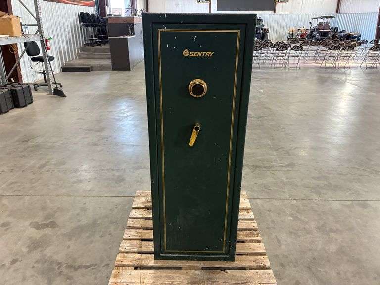 Sentry Gun Safe - Assiter Auctioneers