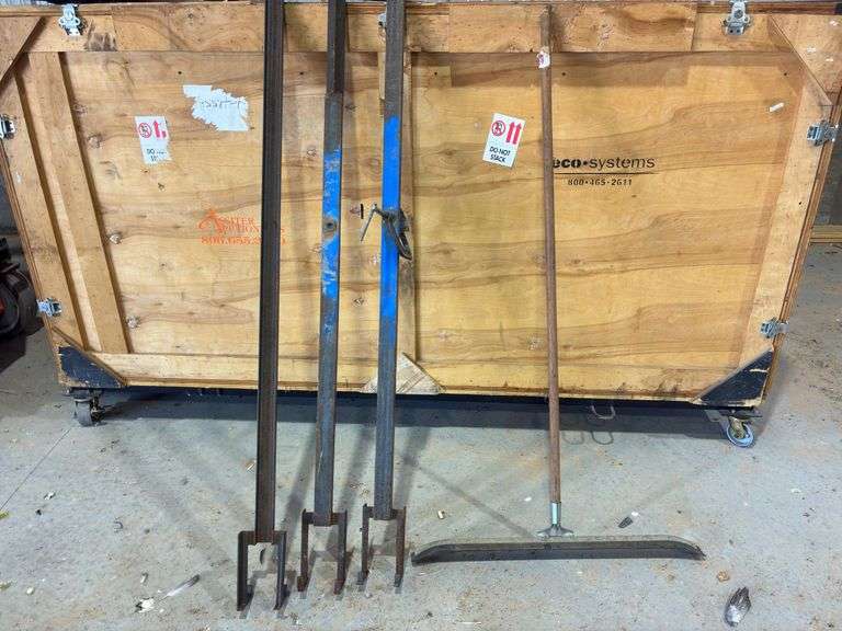 Metal Homemade Jig & Squeegee - Assiter Auctioneers