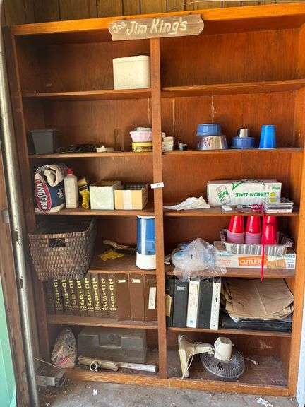 Hooks, binders, solo cups, trays and sprite canes misc - Assiter ...