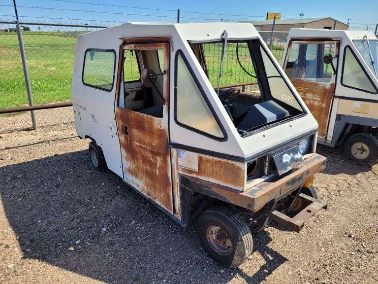 Cushman Industrial Truck Van Type G - Assiter Auctioneers